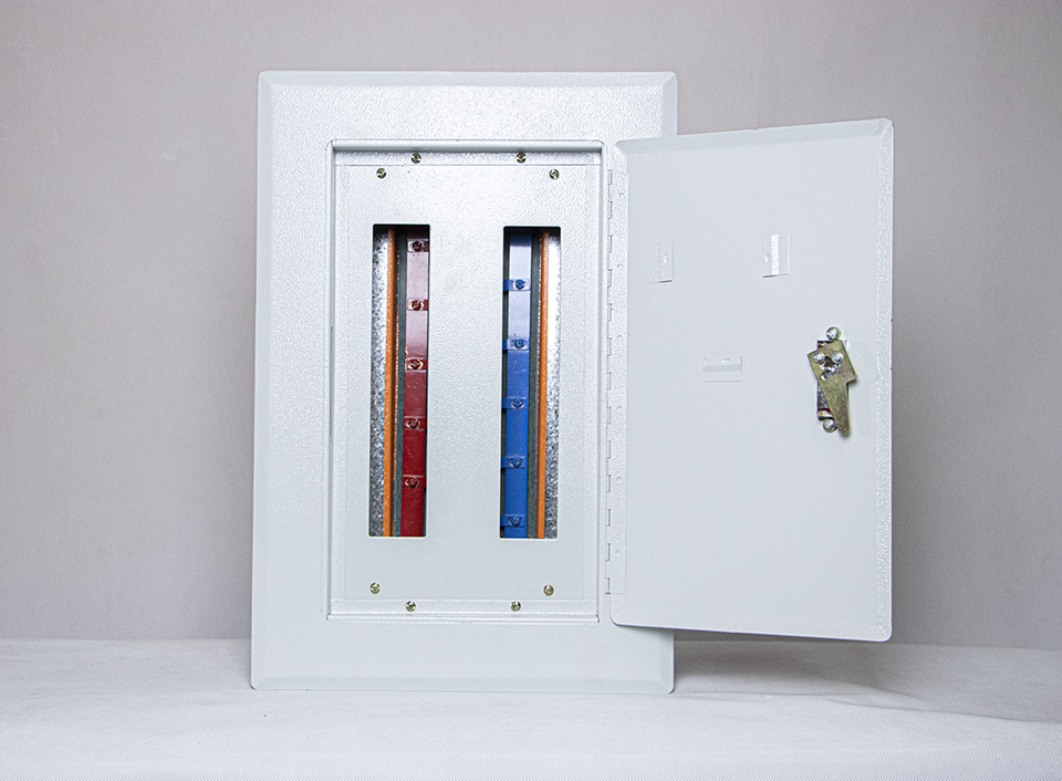 TABLERO EMPOTRABLE 30 POLOS RIEL COBRE SEMIPESADO - Melecsa Group